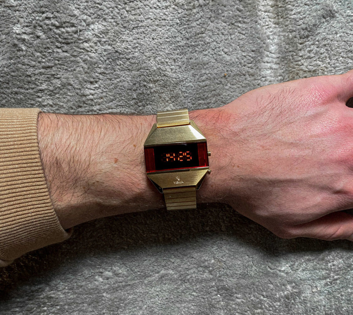 Test & Avis : la montre YEMA led gold ! | Edgard